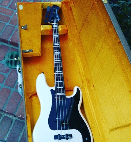Duff McKagan Working on Fender Prototype Bass – Guns N’ Roses | full in ...