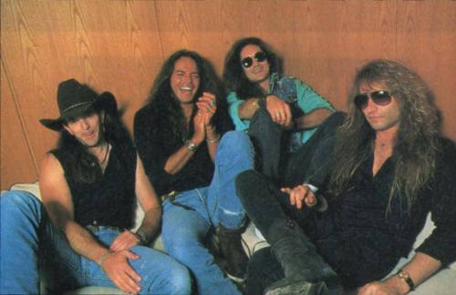 Badlands Bassist Greg Chaisson Talks Jake E Lee, Ray Gillen, Eric ...