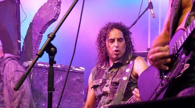 Farewell Rob Farr: Warrior Bassist Dies @ 58 – 2021 | full in bloom