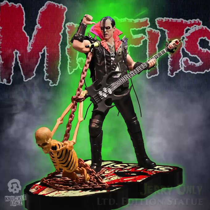 The Misfits’ Jerry Only Statue by KnuckleBonz – 2022 | full in bloom
