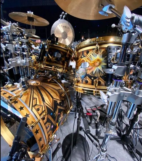 Artist Jason Brammer’s Hand-Painted Drumkit for Jimmy Chamberlin of The ...
